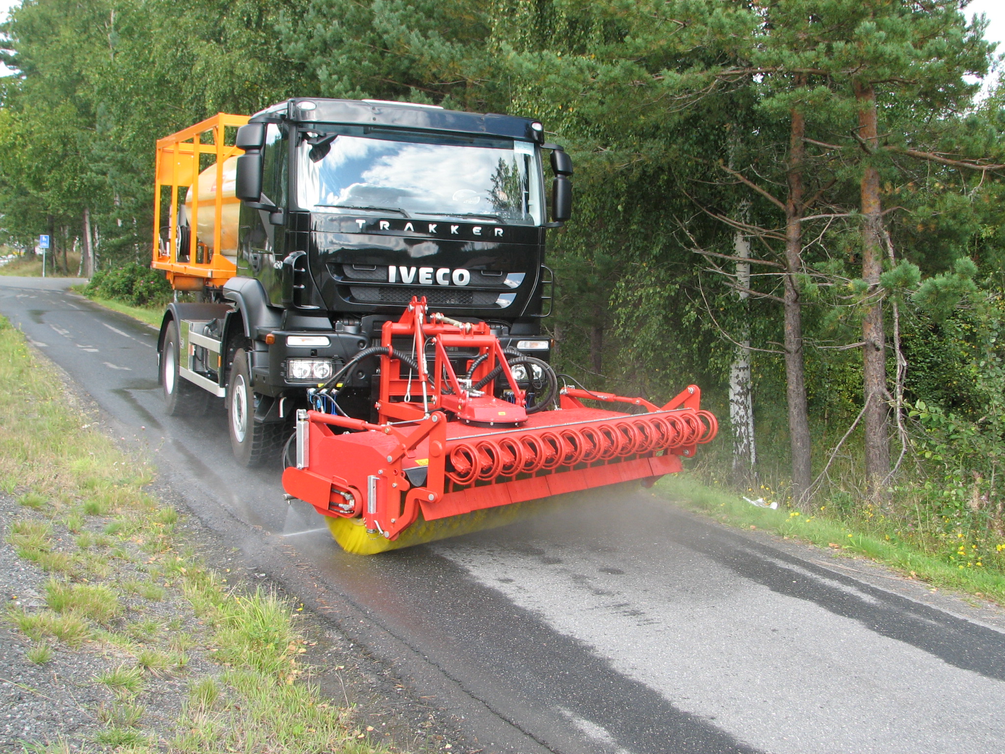 Dücker SFK 3000 Fiches techniques & données techniques (2003-2025 ...