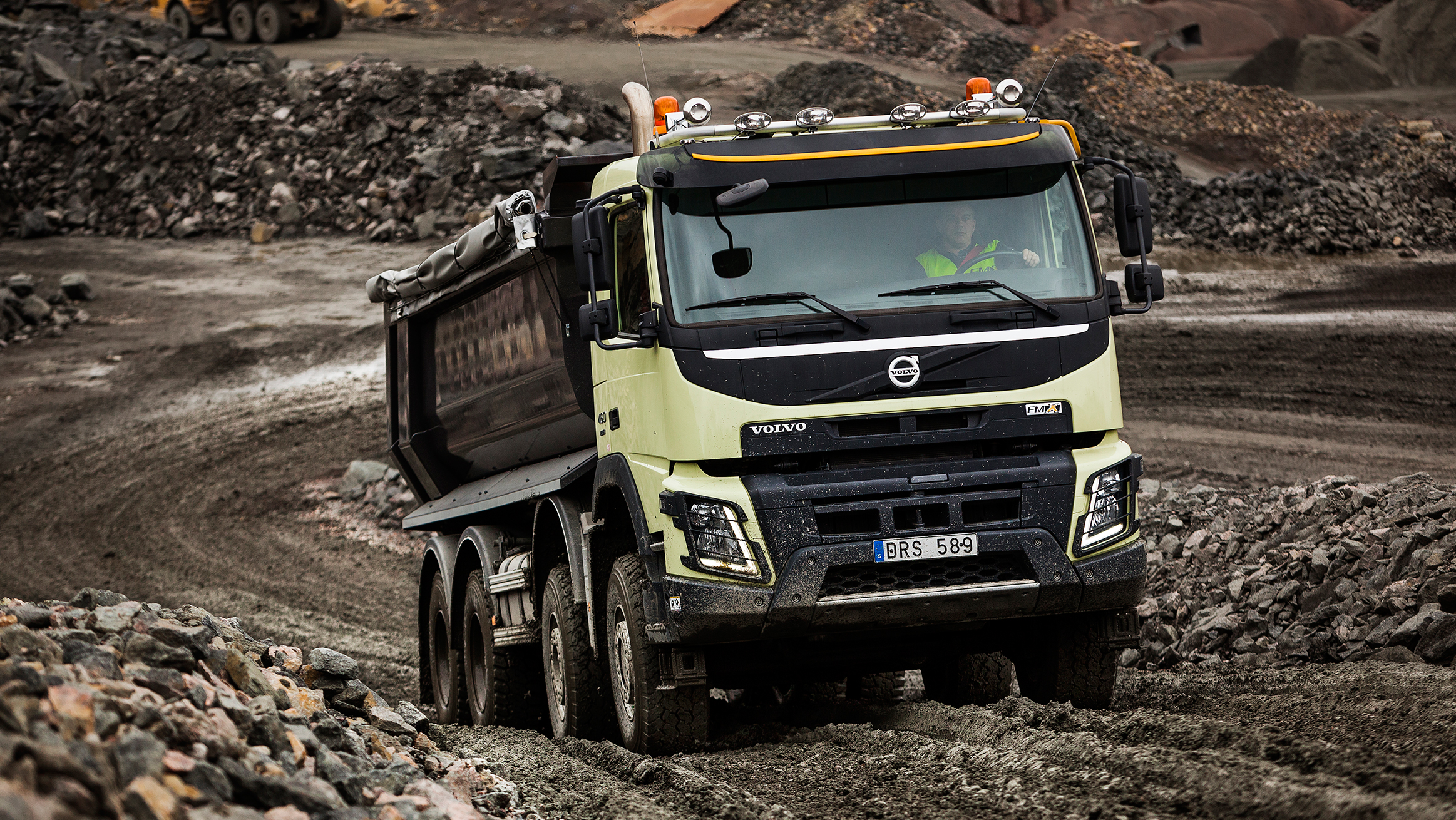 Volvo Trucks FMX13.420 8x6 Rigid Fiches techniques & données techniques ...