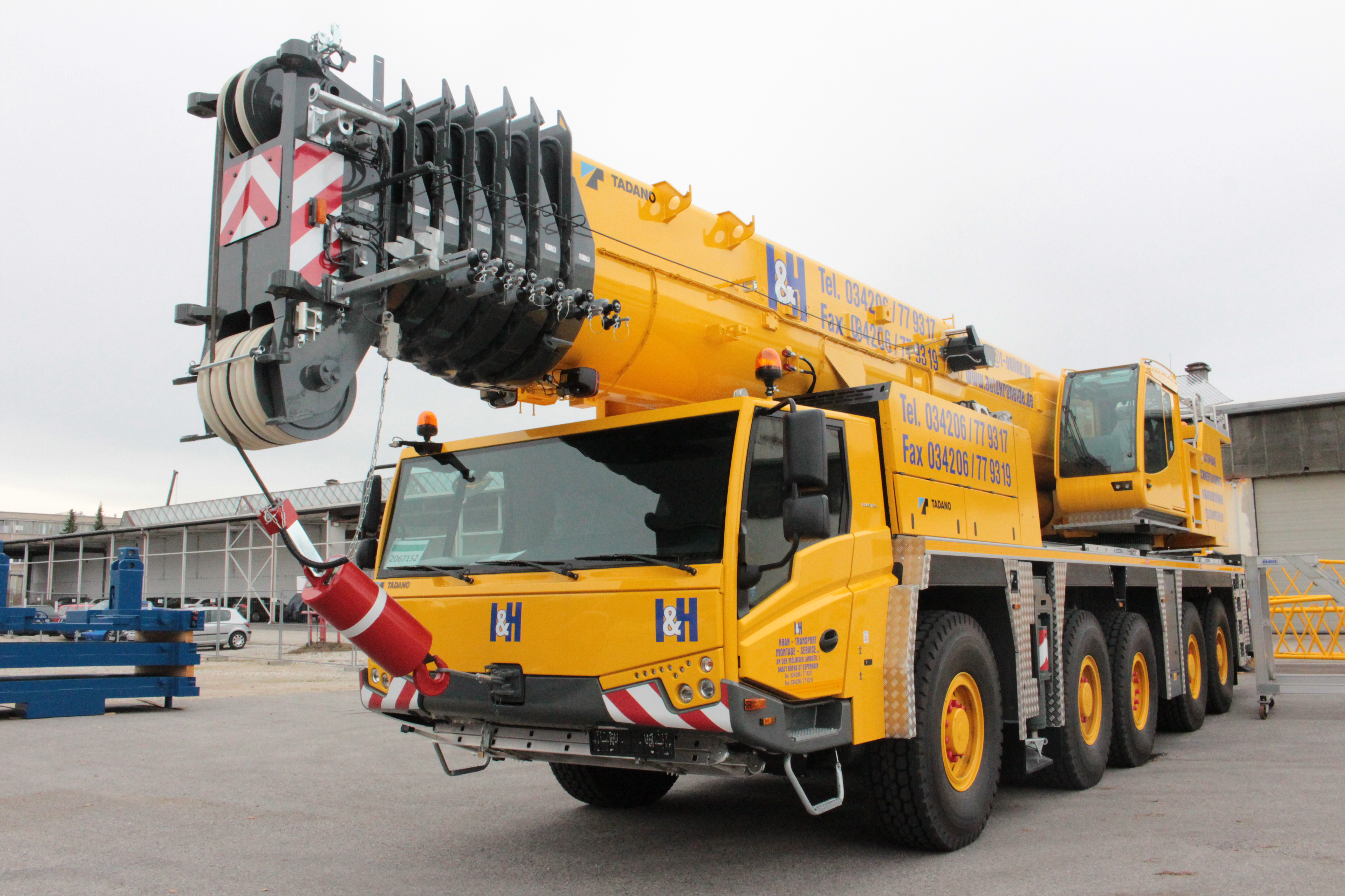 Tadano ATF 220G-5 Fiches techniques & données techniques (2014-2021) | LECTURA Specs