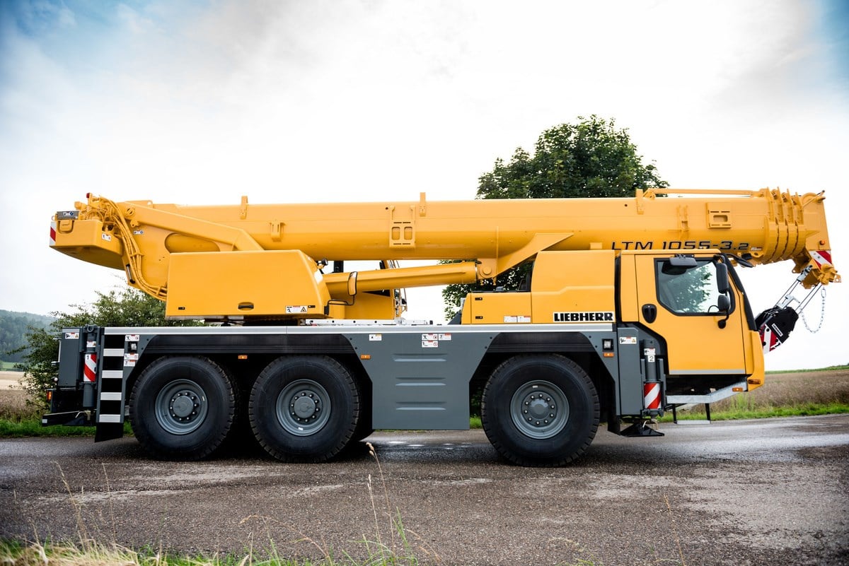 Liebherr LTM 1055-3.2 Fiche technique & Spécifications (2008-2018) | LECTURA Specs