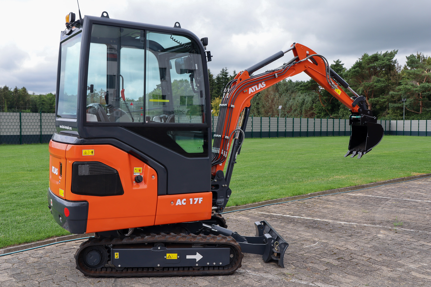 Atlas Kompakt AC 17F Fiches techniques & données techniques (2024-2025 ...