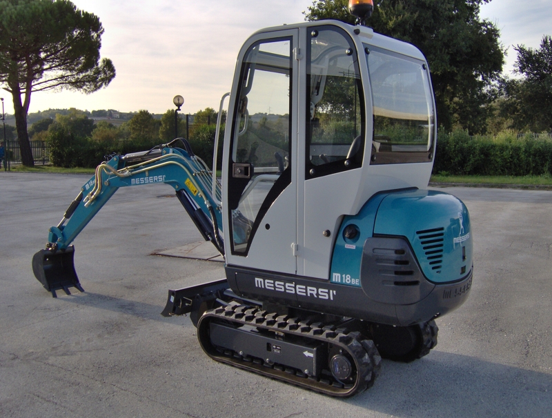 Messersi M 18 BE Fiches techniques & données techniques (2005-2009 ...
