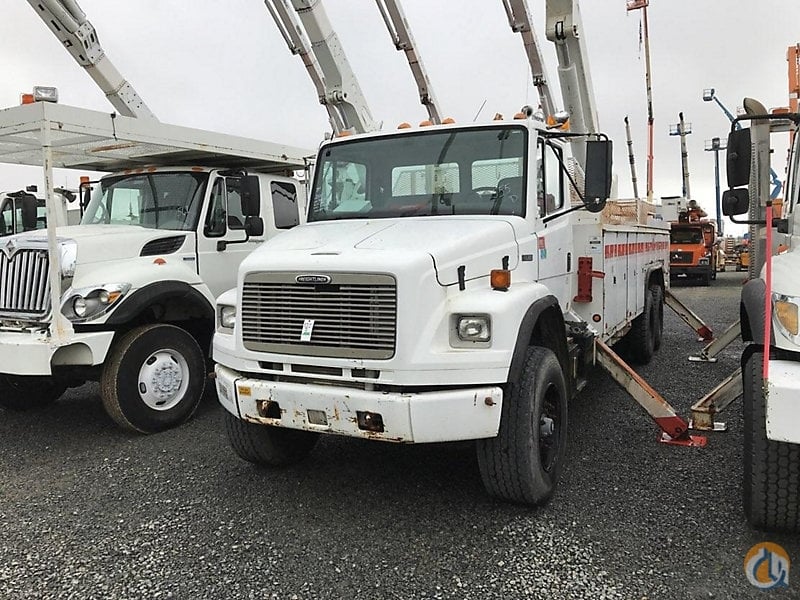 Altec A82T Fiches T. (2017 - 2023) | Nacelles à bras articulés montées sur remorque | LECTURA Specs