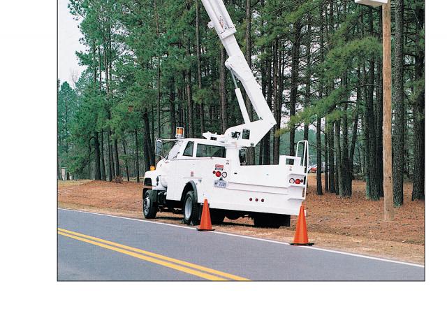 Altec L42A Fiches T. (2017 - 2023) | Nacelles à bras articulés montées sur remorque | LECTURA Specs