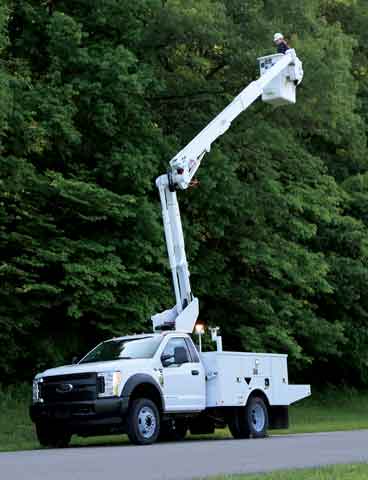 Altec AT40G Fiches T. (2017 - 2025) | Nacelles à bras articulés montées sur remorque | LECTURA Specs