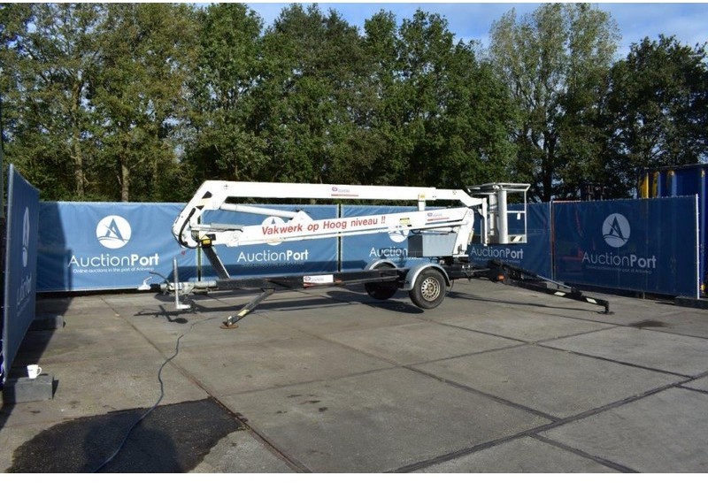 Sky-High 1500 Fiches T. (1995 - 2011) | Nacelles à bras articulés montées sur camion | LECTURA Specs