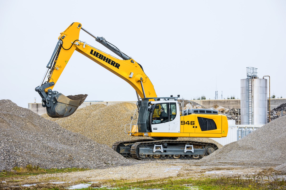 Liebherr R 946 Fiches techniques & données techniques (2015-2019 ...