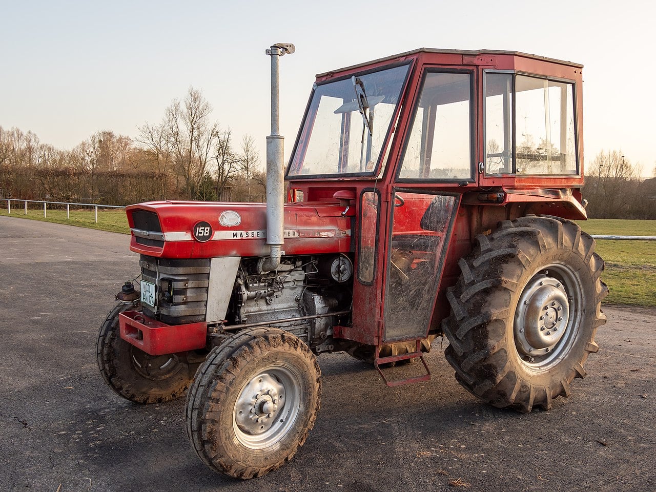 Massey Ferguson 158 Fiches techniques & données techniques (1972-1976) | LECTURA Specs