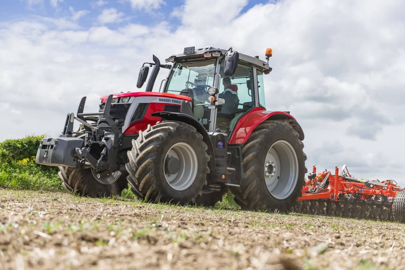 Massey Ferguson MF 6S.145 Fiches techniques & données techniques (2021-2025) | LECTURA Specs