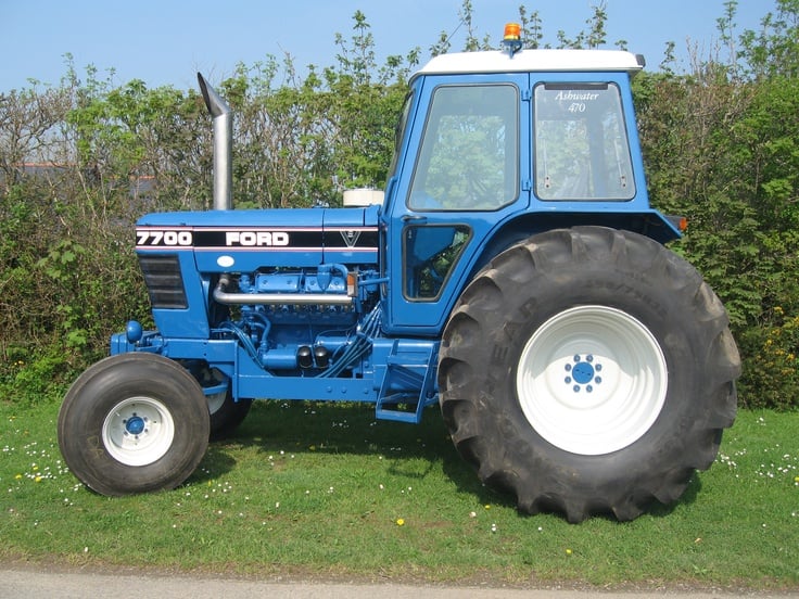 Ford-NH 7700 Fiches techniques & données techniques (1975-1981 ...